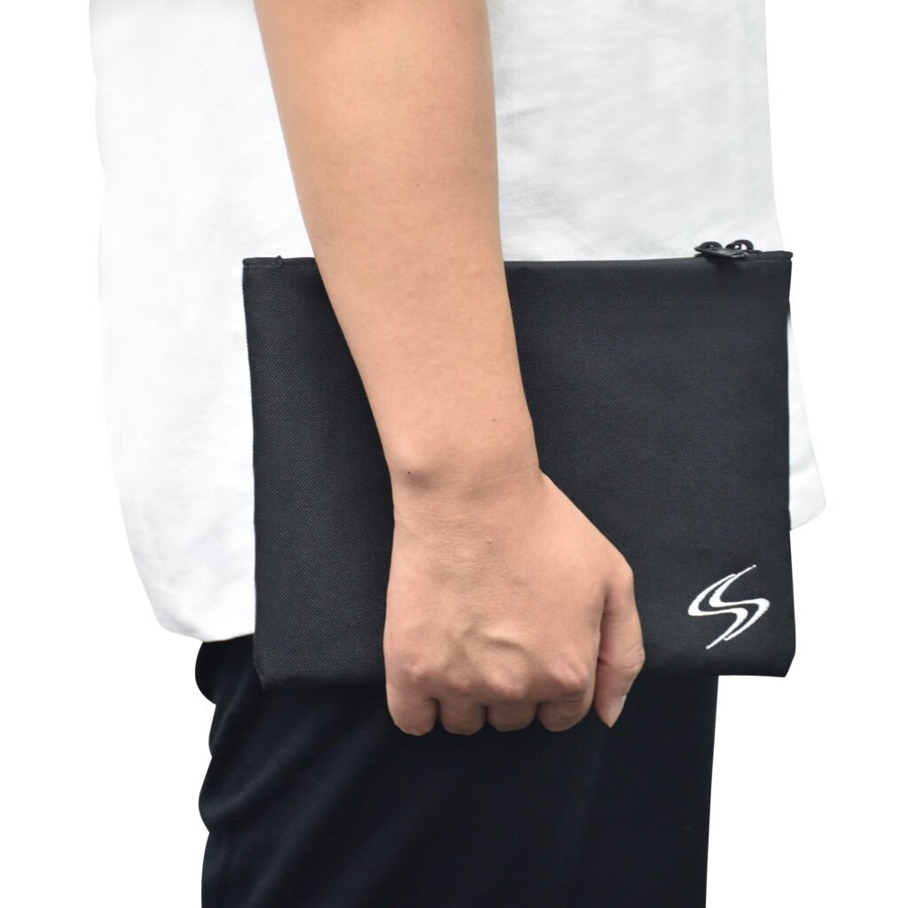 Buy 100% Smell Proof Bags & Cases with Locks - SMART STASH®